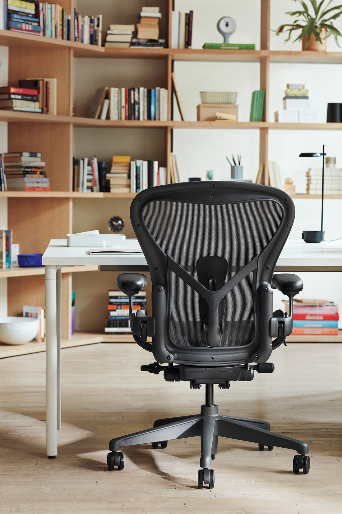 Herman Miller Aeron Chair — Premium Ergonomic Seating for Modern Works ...